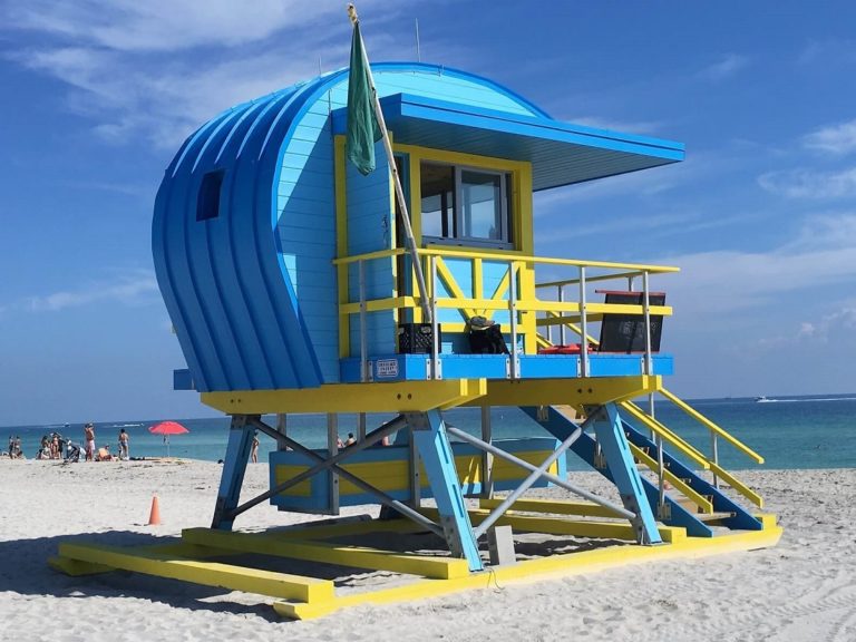 22 Stunning US Beaches To Visit This December: Winter Sun & Cozy ...